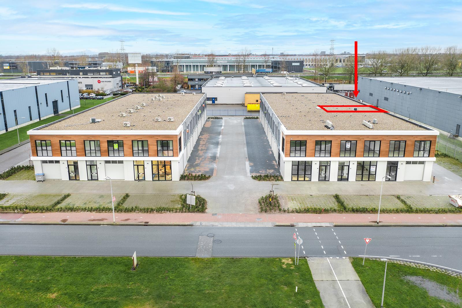 Bedrijfspand te huur: Pascallaan 24D 8218NJ Lelystad - Vastgoed Nederland