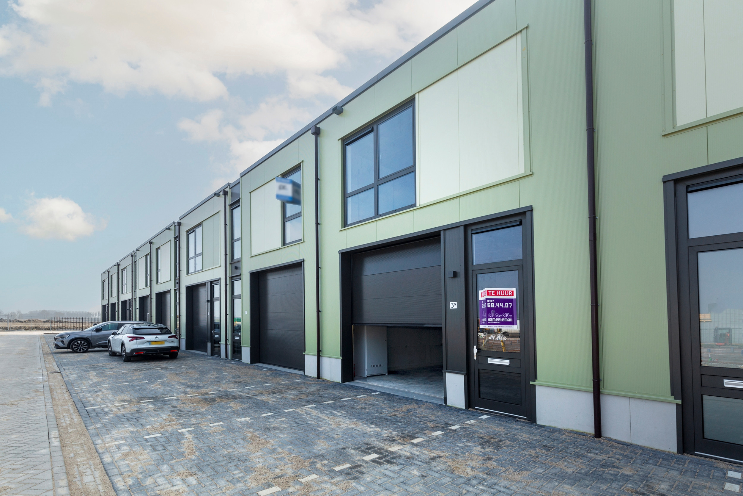 Bedrijfspand te huur: Waterfront 3N 3255SE Oude-Tonge - Vastgoed Nederland